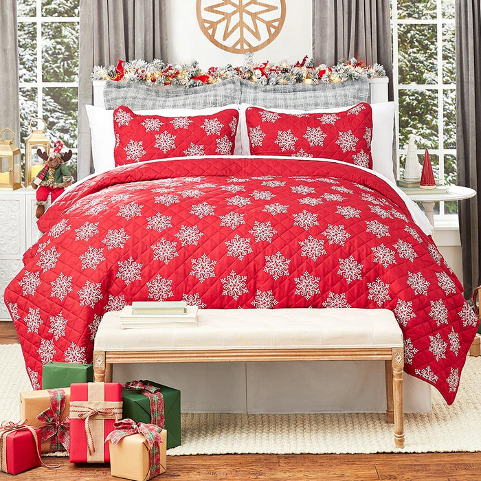 Red Snowflake Full/Queen Quilt Set with Shams | LTD Commodities